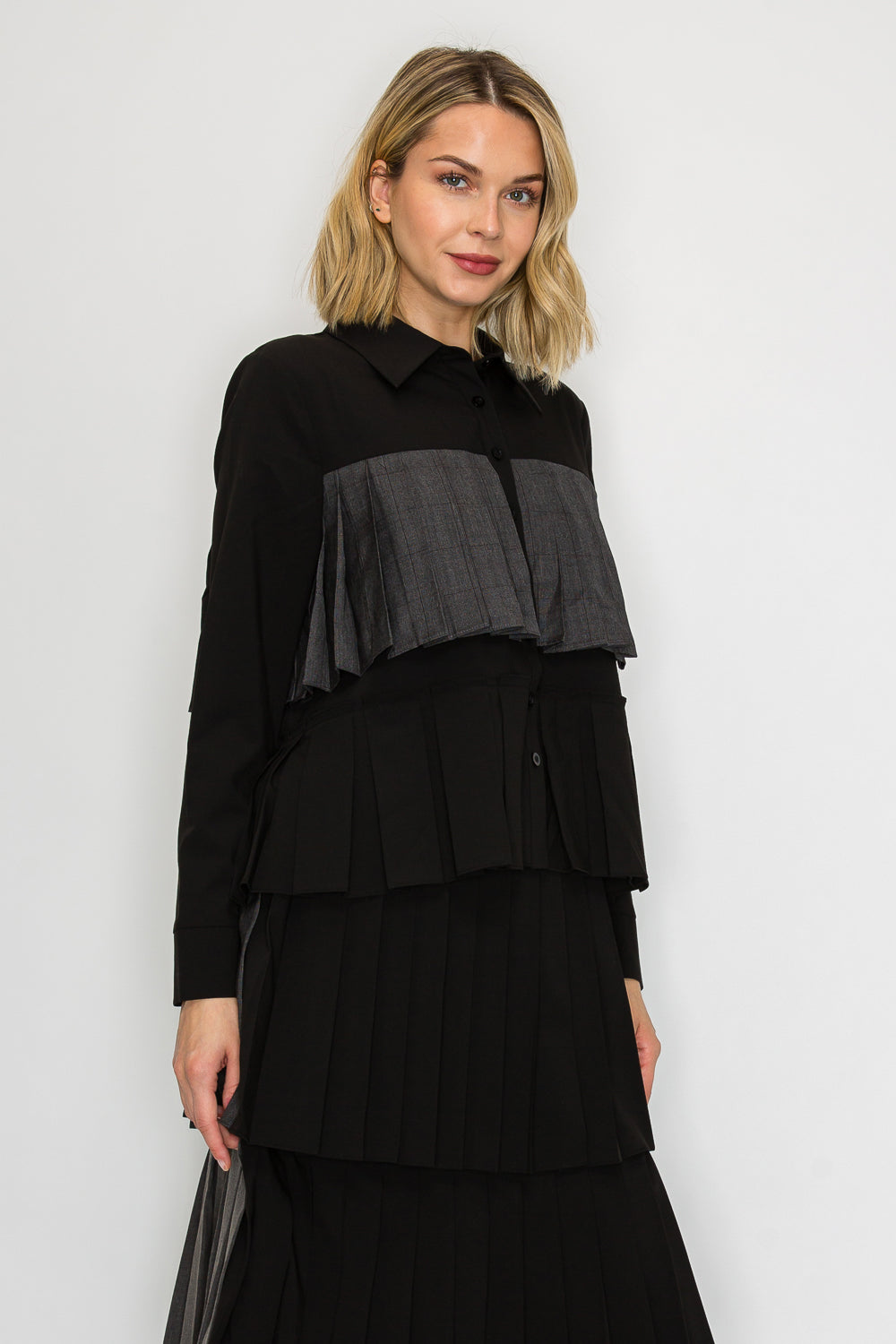 Janicka Woven Pleating Top